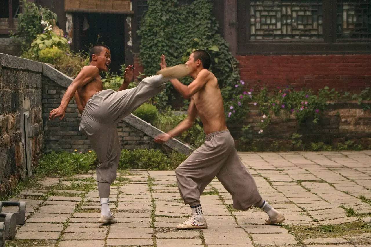 The Real Kung Fu Warrior Monks of the Shaolin Temple in China. | Anna's ...